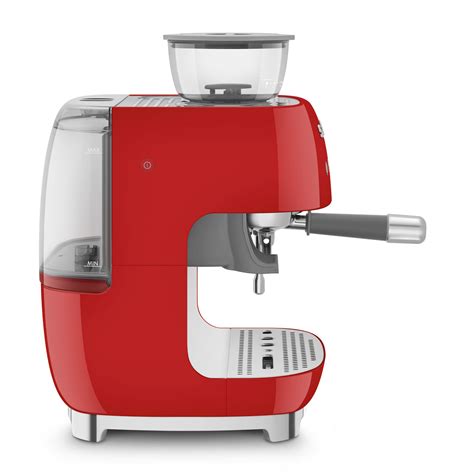Espresso Coffee Machine Red EGF03RDEU | Smeg.com