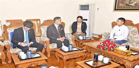 မြန်မာနိုင်ငံဆိုင်ရာ ထိုင်းနိုင်ငံသံအမတ်ကြီး H E Mr Mongkol Visitstump ဦးဆောင်သော ကိုယ်စားလှယ