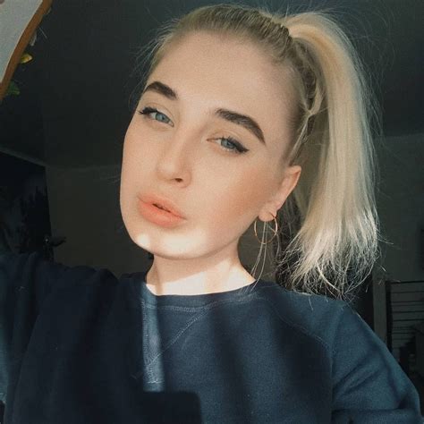 Ирочка Цените людей которые относятся к вам хорошо просто так их мало поверьте Все вокруг