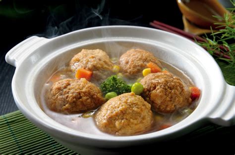 1套只要999元！台南超夯眷村味4年菜：煙燻20小時臘肉、台灣溫體豬獅子頭、年賣3000顆湖州粽食尚玩家