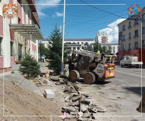 А Амарын гудамжны явган хүний замыг шинэчилж байна