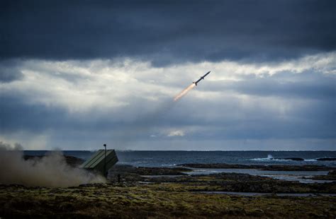 Rtxs Raytheon Completes First Flight Test For New Amraam Er Variant