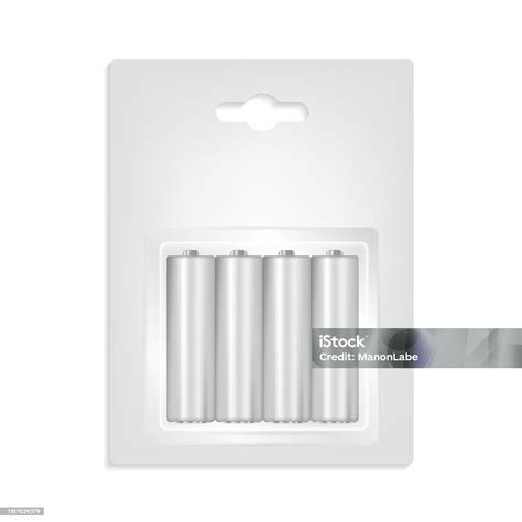 다른 유형 및 크기 배터리 또는 축전지가 흰색 배경에 격리 된 패키지를 조롱합니다 브랜딩을 위한 공간을 복사합니다 전자 기기용 흰색 3d 템플릿 크기 Aaa Aa 금속