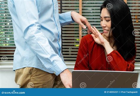 The Employer`s Inappropriate Behavior In The Workplace Touches The