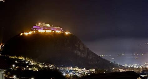 Cetatea Deva Strălucește Din Nou Un Simbol Istoric Readus La Viață