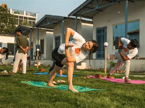 Best Yoga School For Solo Travellers And Women In Goa India