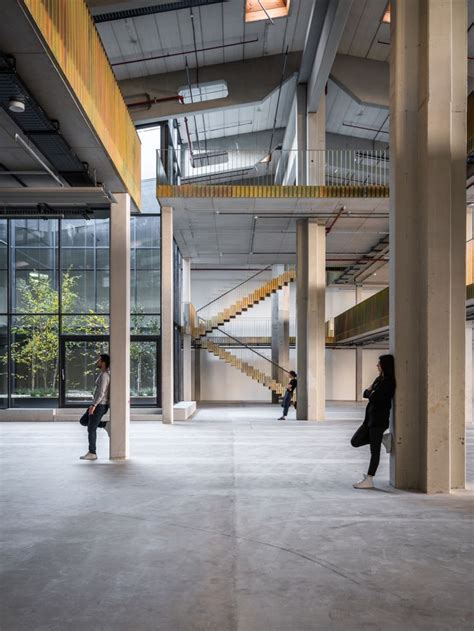Former Warehouse Turned Into Contemporary Office Spaces By Smartvoll