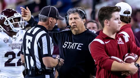 Mississippi State Footballs Mike Leach Evokes Bob Knight Fury Vs Auburn