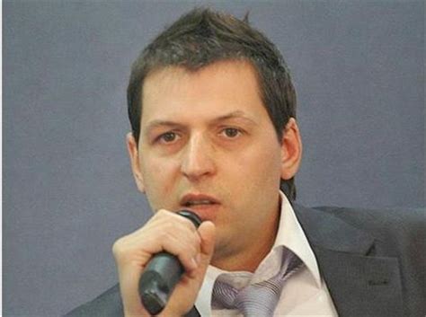 Отлив на капитали прилив на машини