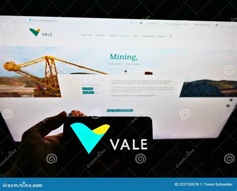Vale Company Logo Editorial Image 105991528