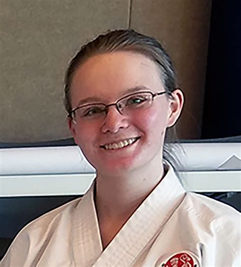 Danielle Weavers Instagram Twitter And Facebook On Idcrawl