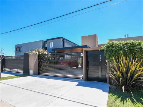 Casa Venta 6 Ambientes 6 Años Sur 2 Cocheras 20 Noviembre 9000