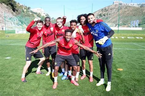 Woman Who Had Sex With DOLPHIN During Lab Experiments Speaks Out For First Time Mirror Online