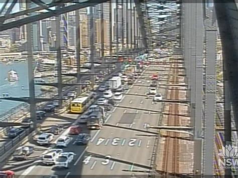 Two Dead More Injured In Horror Crash On Sydney Harbour Bridge The