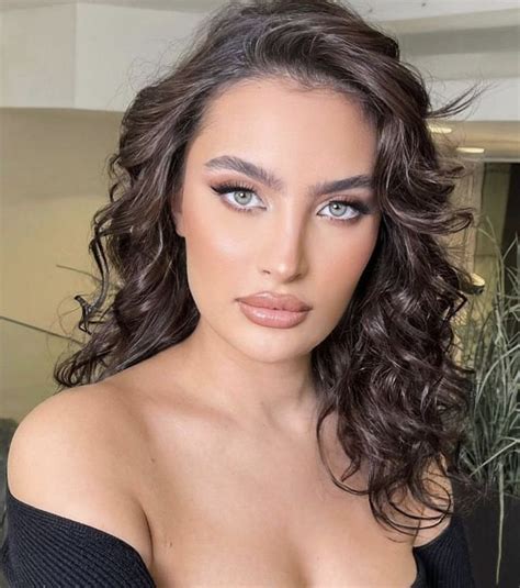 Girl Face Gorgeous Green Eyes Girl Face Green Eyes Girl