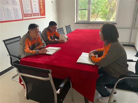 茨榆山隧道管理站开展“不忘初心 礼赞祖国”主题党日活动 思想大解放