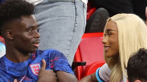 Who Is Bukayo Sakas Girlfriend Tolami Bensons Age And Rumors Explained