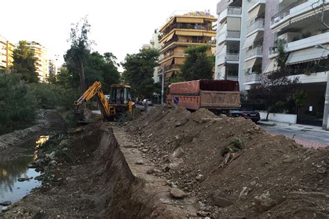 Επισκευή τοιχίου στο ρέμα Πικροδάφνης ΒΕΛΑΩΡΑΣ