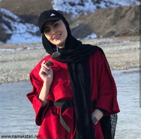 ناگفته های مریم مومن از طلاق پدر و مادرش فیلم جنجالی