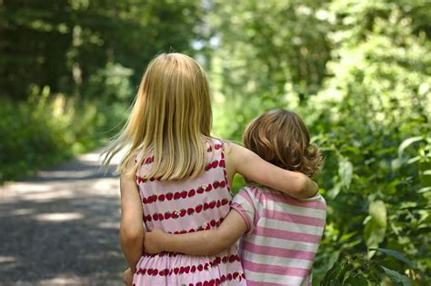 Geschwisterkinder Rivalen Und Freunde Eltern De