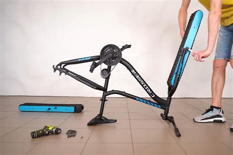 Découvrez la bicyclette sans roue qui enfreint toutes les règles et