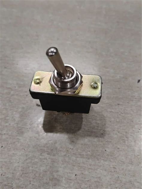 Becalite Automotive Toggle Switches At Rs 50 Piece In Meerut Id