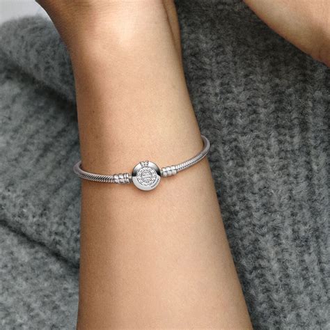 Pandora Moments Sparkling Crown O Snake Chain Bracelet