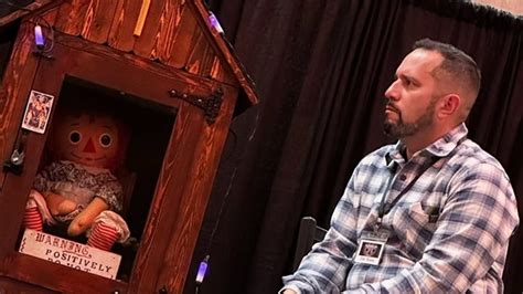 Possuída Por Força Demoníaca A História Da Verdadeira Boneca Annabelle Aventuras Na História