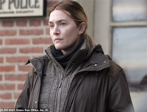 As Jennifer Lawrence Shocks Fans With Full Frontal Nude Scene In No
