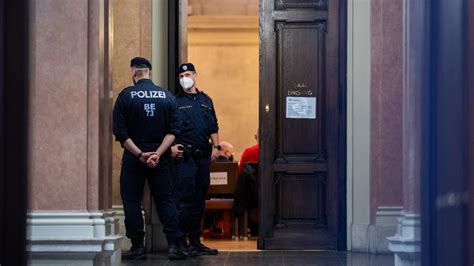Wiener Terrorprozess Opfer Erwarten Genaue Aufarbeitung A Nachrichten