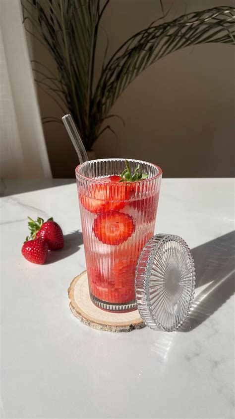 Regular Fluted Iced Coffee Glass With Lid And Glass Straw — The Pampas