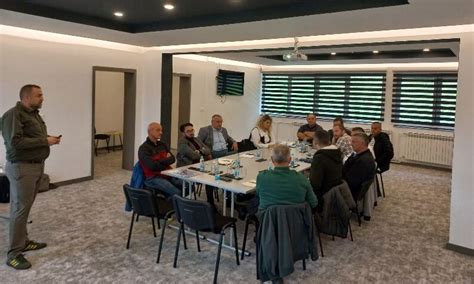 Одржана радионица о производњи меда Ресор за пружање стручних услуга у пољопривреди