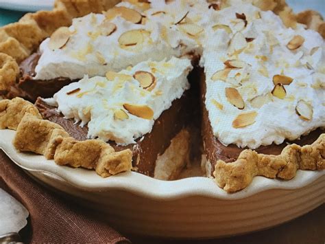 Gooey Chocolate Coconut Candy Bar Cream Pie Geaux Ask Alice