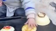 Яблочная шарлотка