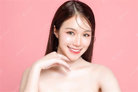 Premium Photo Young Asian Woman Long Hair With Natural Makeup On Face