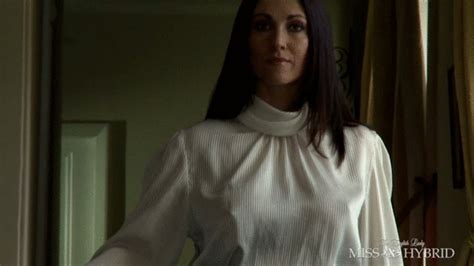 Cum Leaking Chained Pussy Miss Hybrid Kinky English Lady