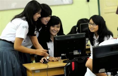 Empat Lowongan Guru Di Smk Binus Ungaran Deadline 18 Juli 2015