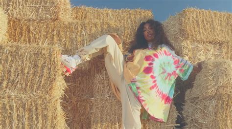 All Of Szas Looks In The Hit Different Music Video Ps Fashion