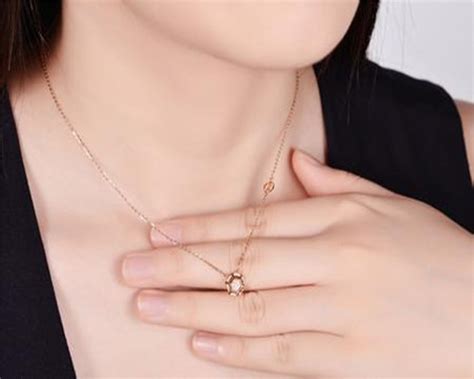 【图】女生怎么才能变白皮肤变好 几个让你健康变白的小窍门3女生怎么才能变白皮肤变好伊秀美容网