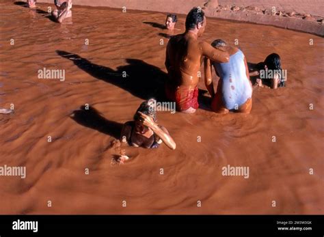 People Enjoying A Mud Bath At Glen Ivy Hot Springs In Southern