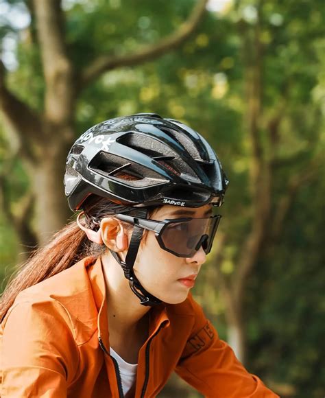 Glasses And Bone Conduction Headphones Can They Coexist Comfortably