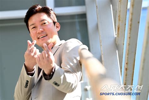 I Ended Up Following The Moneykim Dae Hos Activities After The Pre