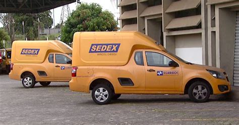 G1 Carro Dos Correios é Roubado Cheio De Correspondências Em