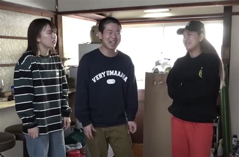 平成フラミンゴ、岡ちゃんにおもてなしさせる⁉︎ 最強コラボ動画にファンからも喜びの声多数 Appbank