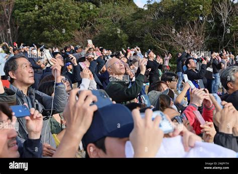 People Watch Japan Aerospace Exploration Agency Jaxa Launcheing The