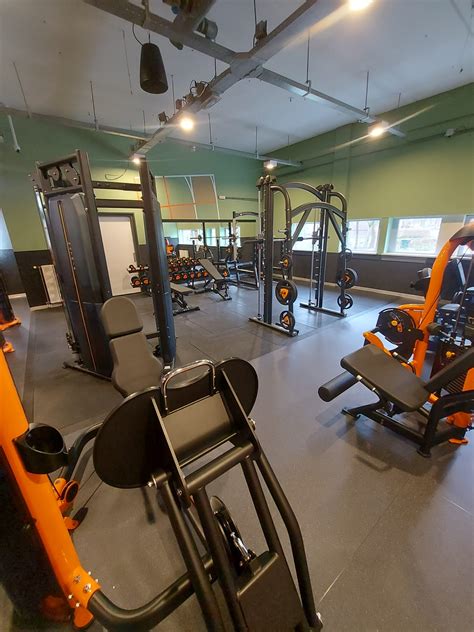 Sportschool Basic Fit Diemen Willem De Zwijgerlaan 247