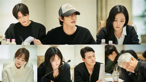 Blackpinks Jisoo Lee Min Ho Ahn Hyo Seop And Nana Attend The Script
