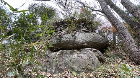 大給城衝撃の巨石石垣岩山に築かれた松平一族の戦国の城愛知県豊田市 れきしクンのほのぼの城めぐり