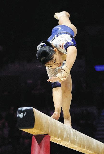 18歳渡部葉月、一気に金 体操世界選手権平均台：中日新聞web