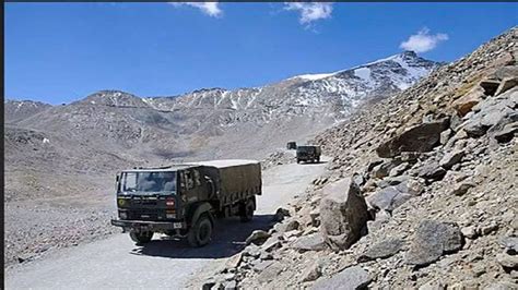 India China Face Off Lac में घुसे 300 चीनी सैनिक भारतीय सेना ने दिया